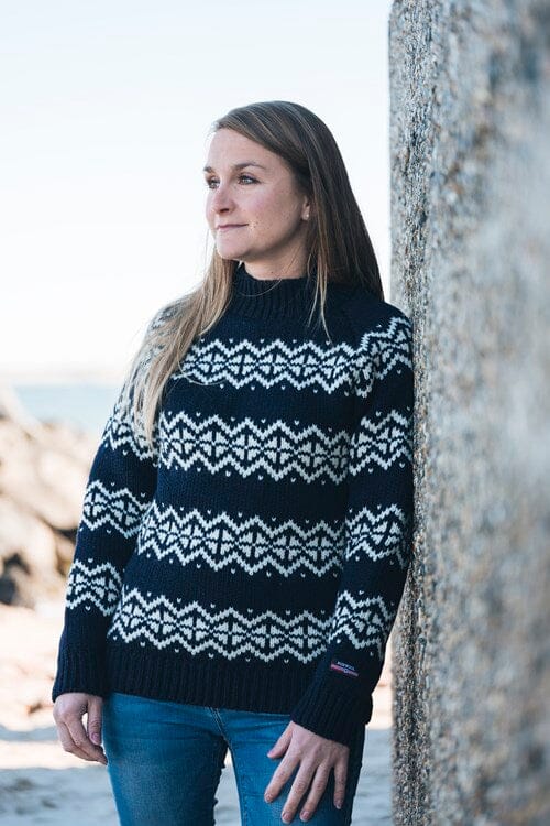 Islandsk sweater af 100% uld - Navy – Suztain A/S